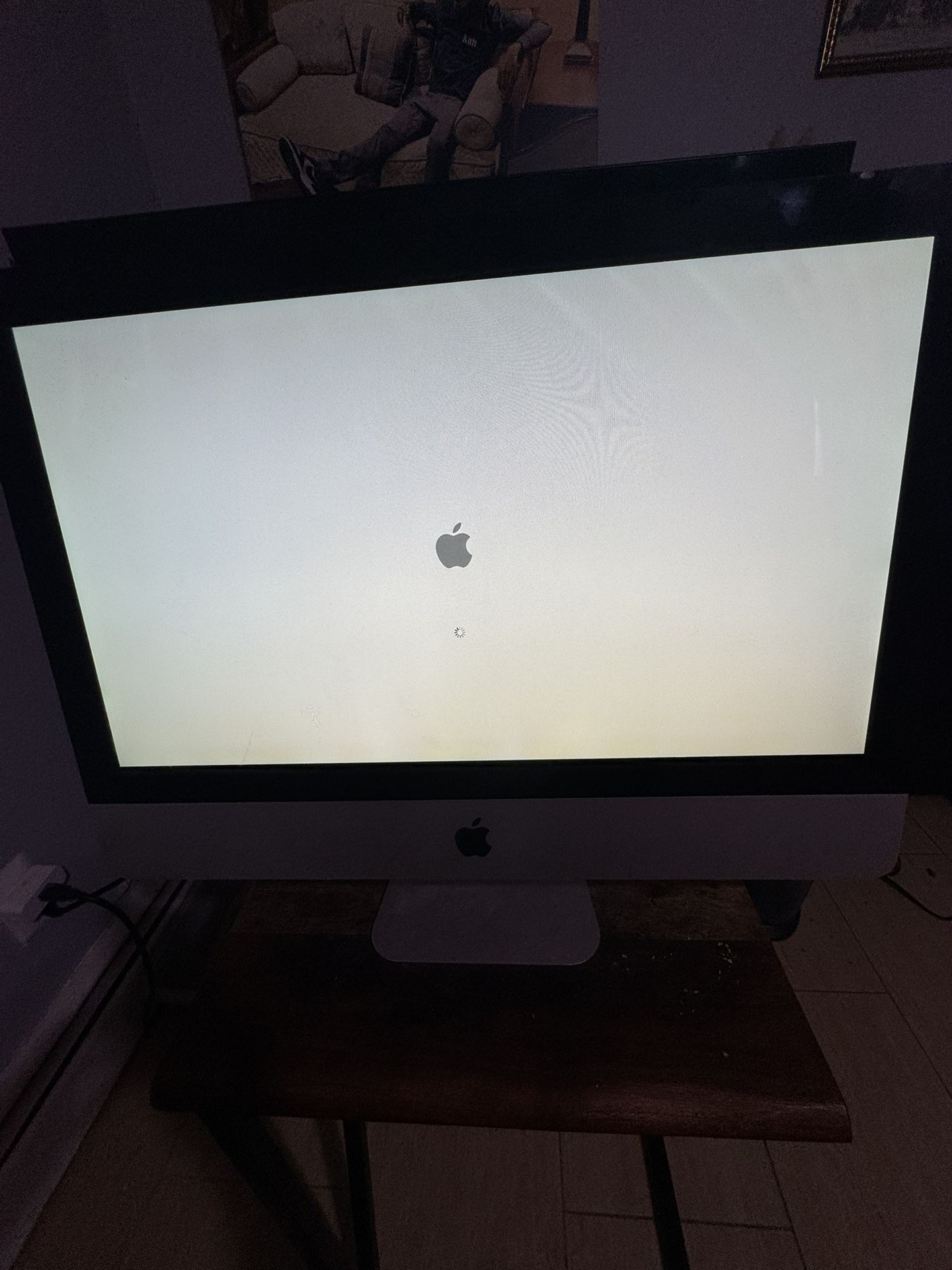 Apple iMac 20-inch 2.4GHz Core 2 Duo (Early 2008) for Sale in Bronx, NY ...