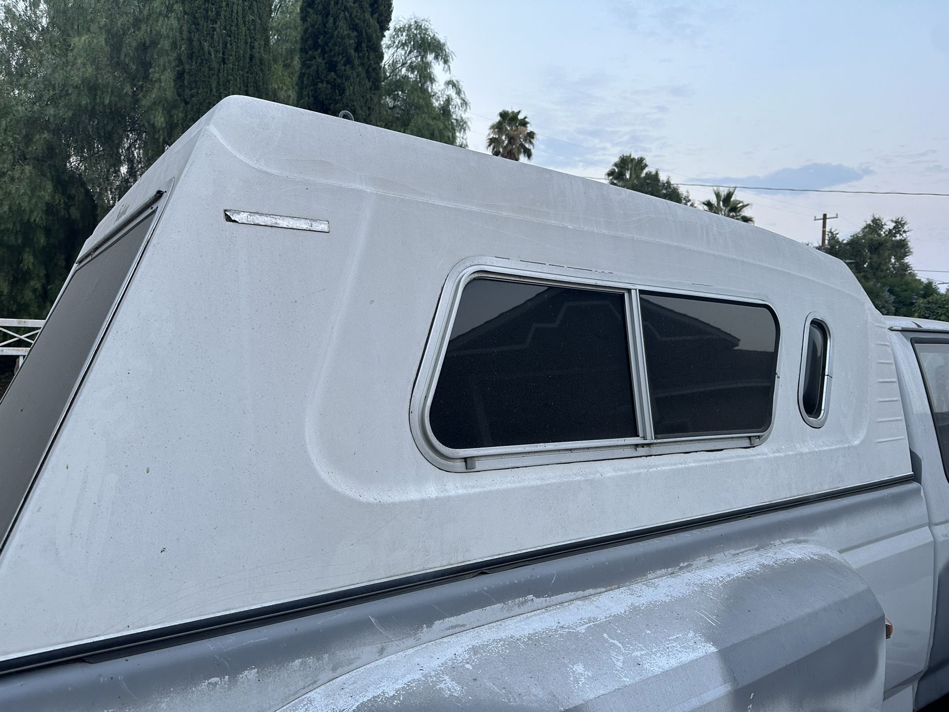 Camper Shell Ford 8 Foot Bed OBS Truck 1997 for Sale in Los Angeles, CA ...