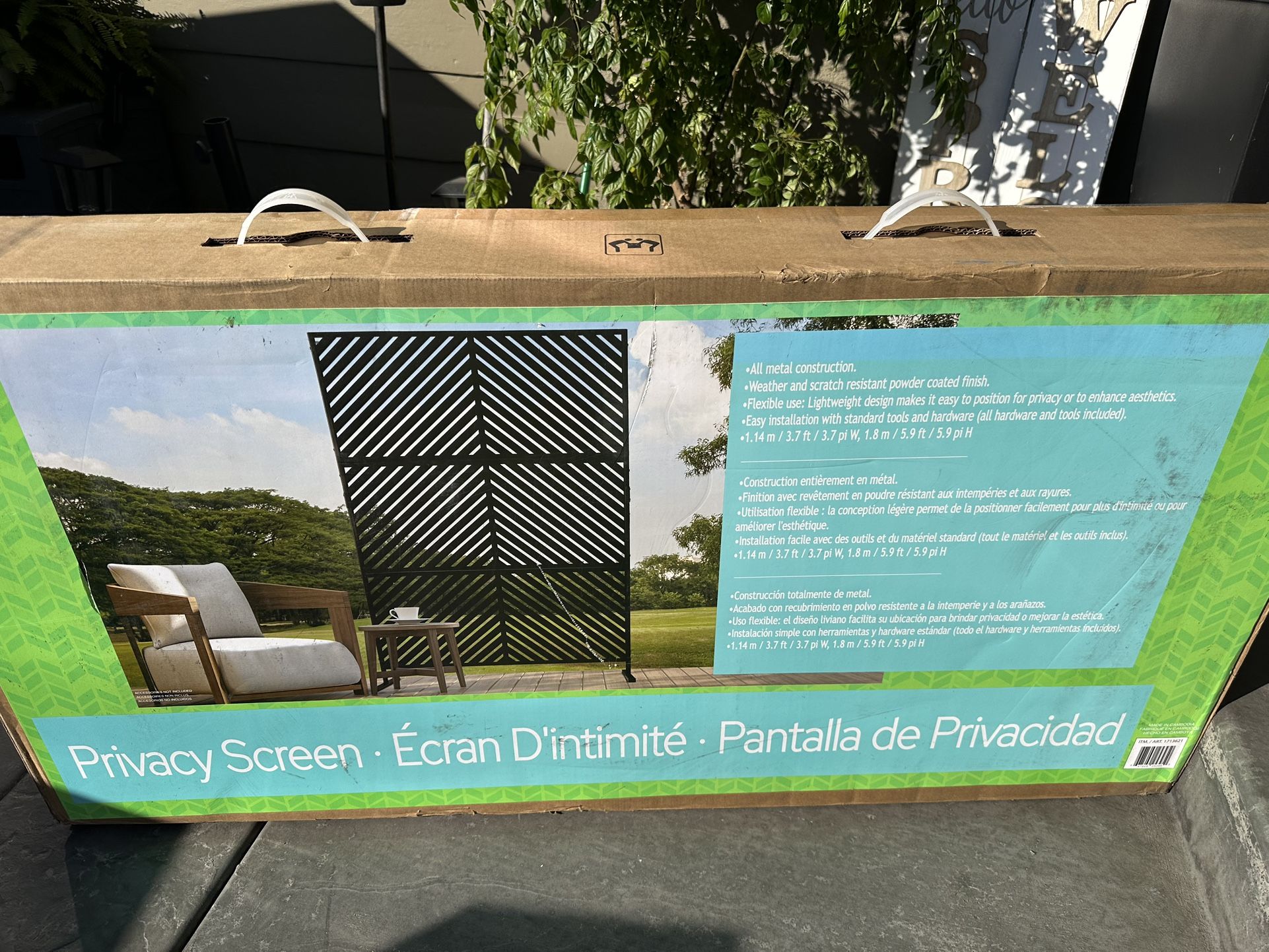 NEW 71” Metal Privacy Screen Costco for Sale in San Diego, CA - OfferUp