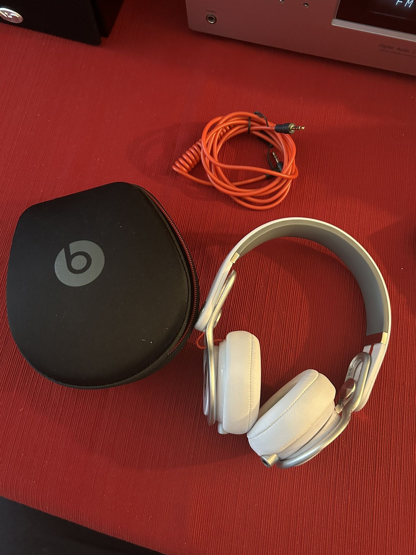 BEATS MIXR DAVID GUETTA ON EAR HEADPHONES for Sale in San Antonio, TX ...