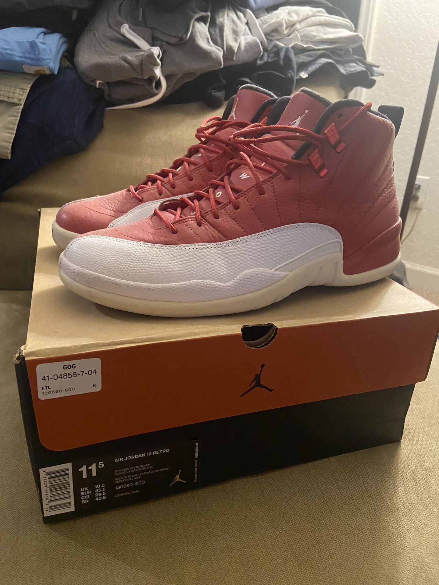 Air Jordan 12 Retro Red Alternate for Sale in Seattle, WA - OfferUp