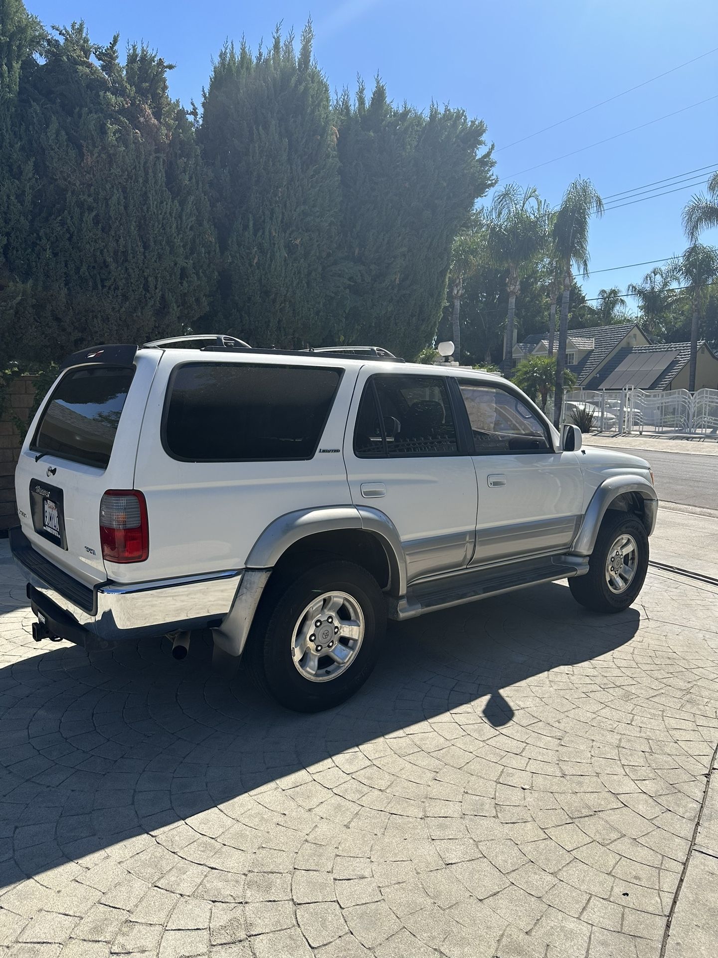 1997 Toyota 4Runner for Sale in Los Angeles, CA - OfferUp
