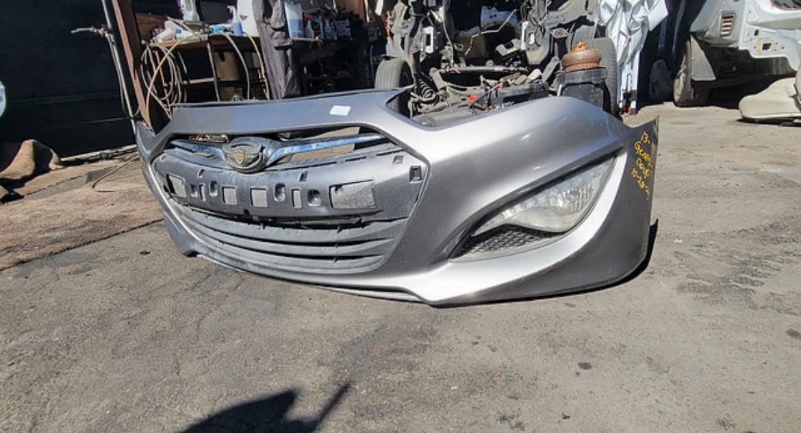 2013/2016 genesis front bumper coupe for Sale in San Bernardino, CA ...