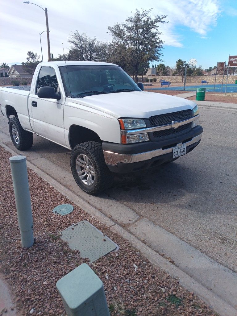 05 Chevrolet Silverado for Sale in El Paso, TX - OfferUp