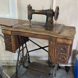 Vintage White Sewing Machines
