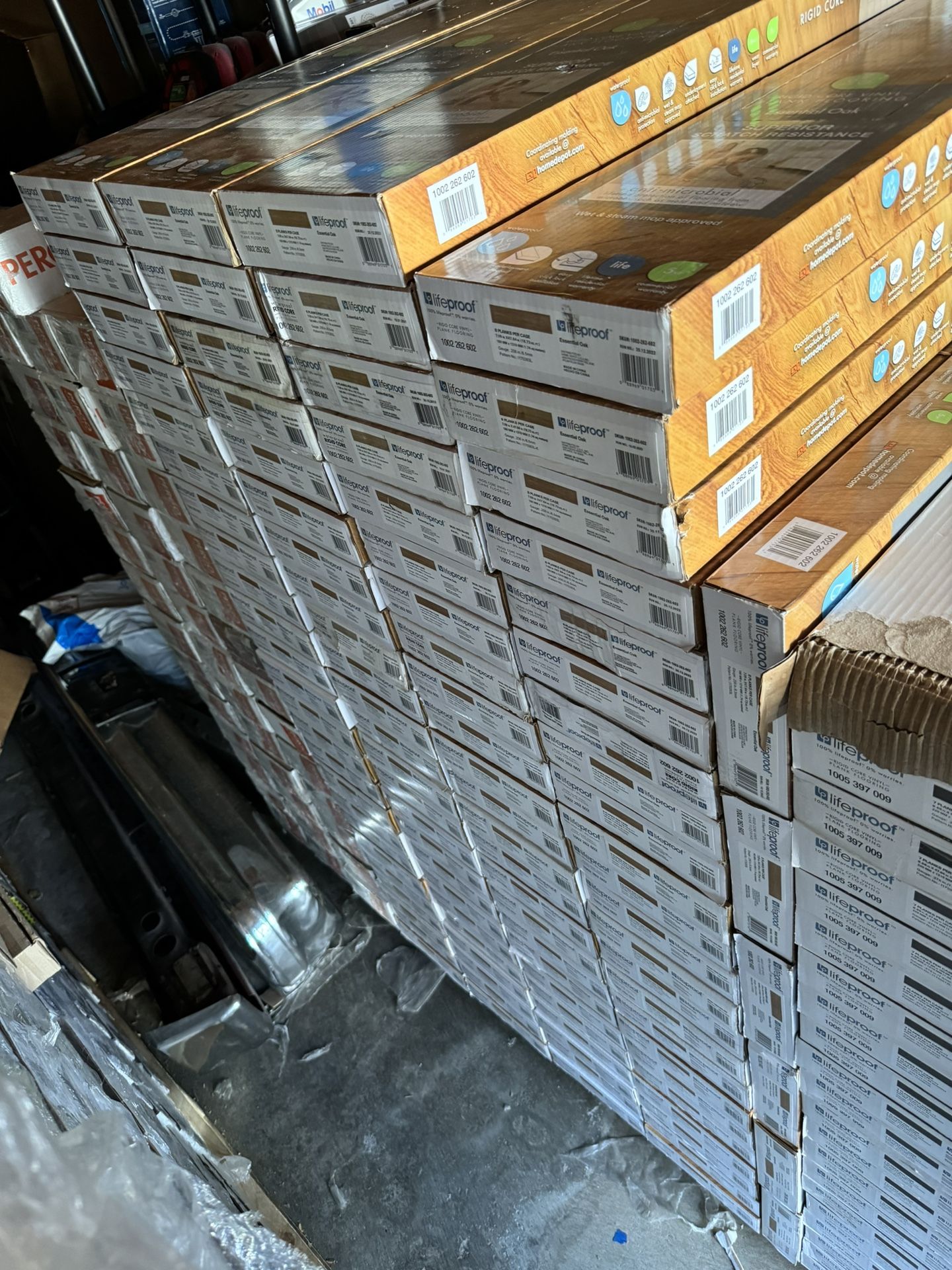 Lifeproof Essential Oak Luxury Vinyl Plank Flooring for Sale in ...