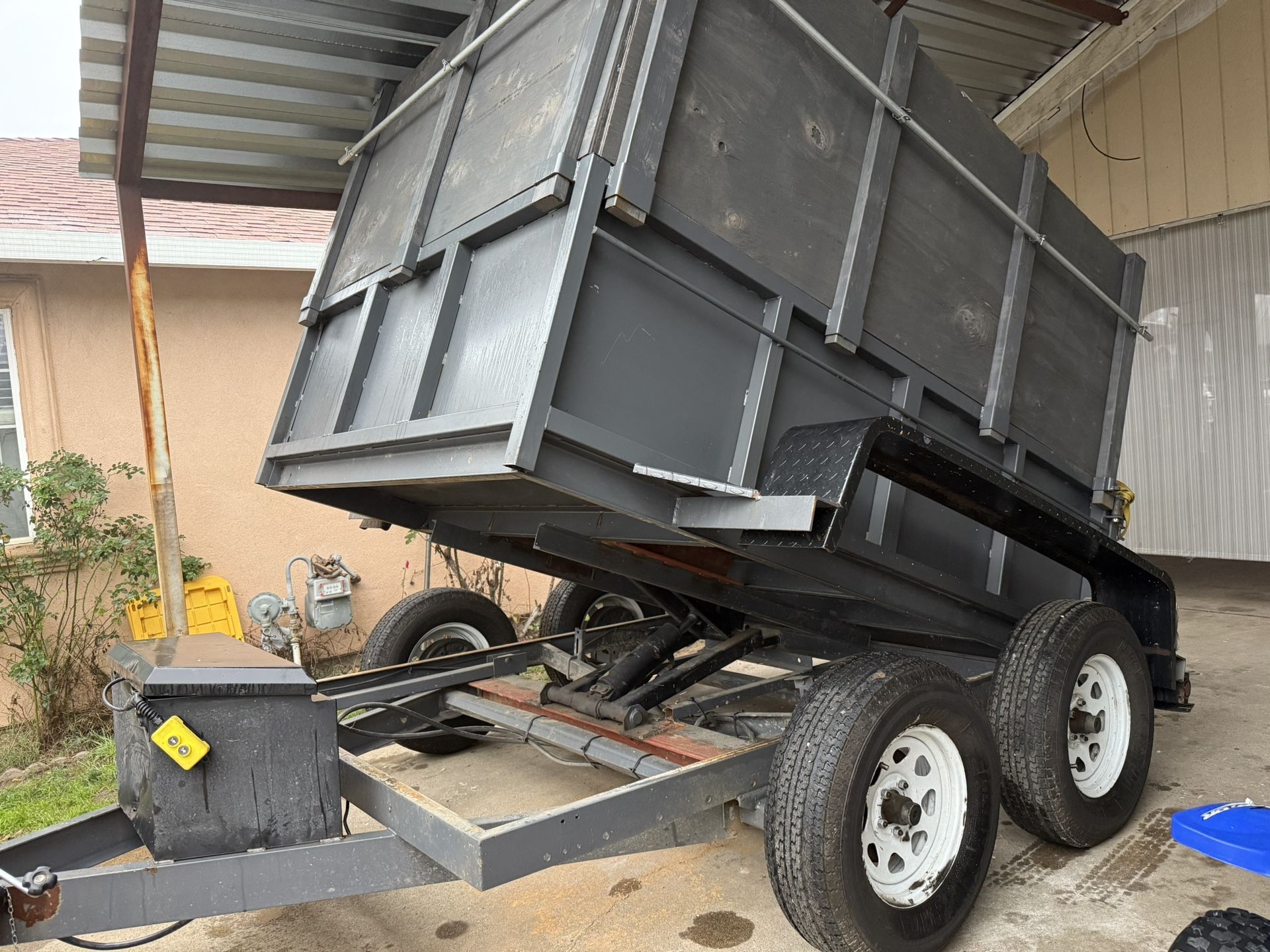 6x8 by 6 foot tall Hydraulic dump trailer. for Sale in Lodi, CA - OfferUp