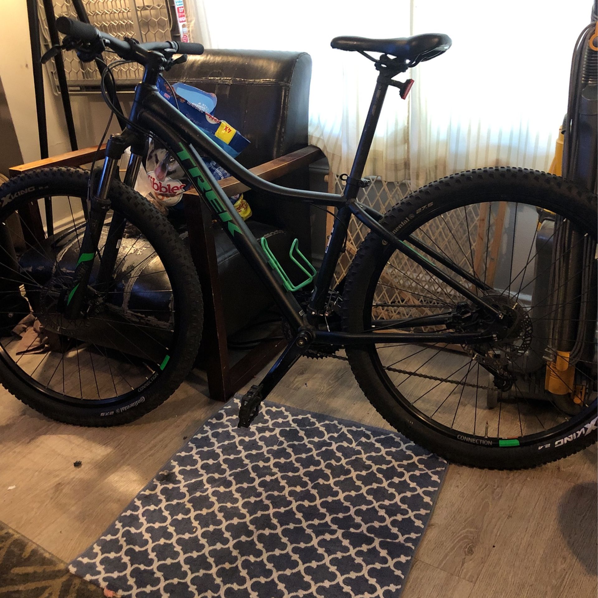 2017 Trek Cali S for Sale in Denver, CO - OfferUp