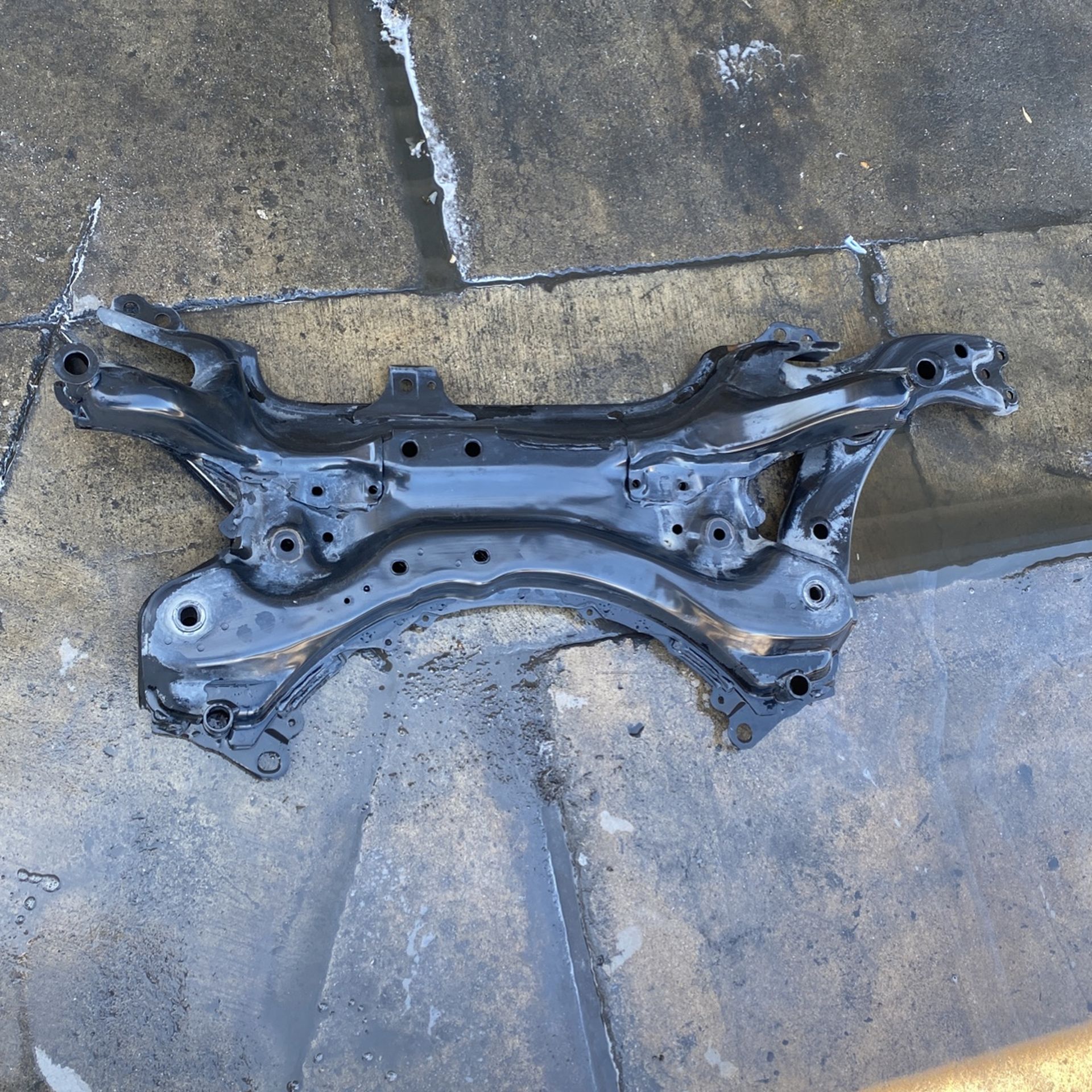 15 Toyota Prius Subframe Oem for Sale in La Habra Heights, CA - OfferUp