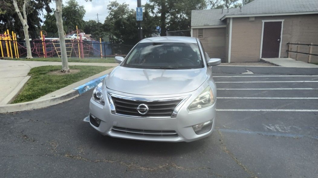 2015 Nissan Altima for Sale in Spring Valley, CA - OfferUp