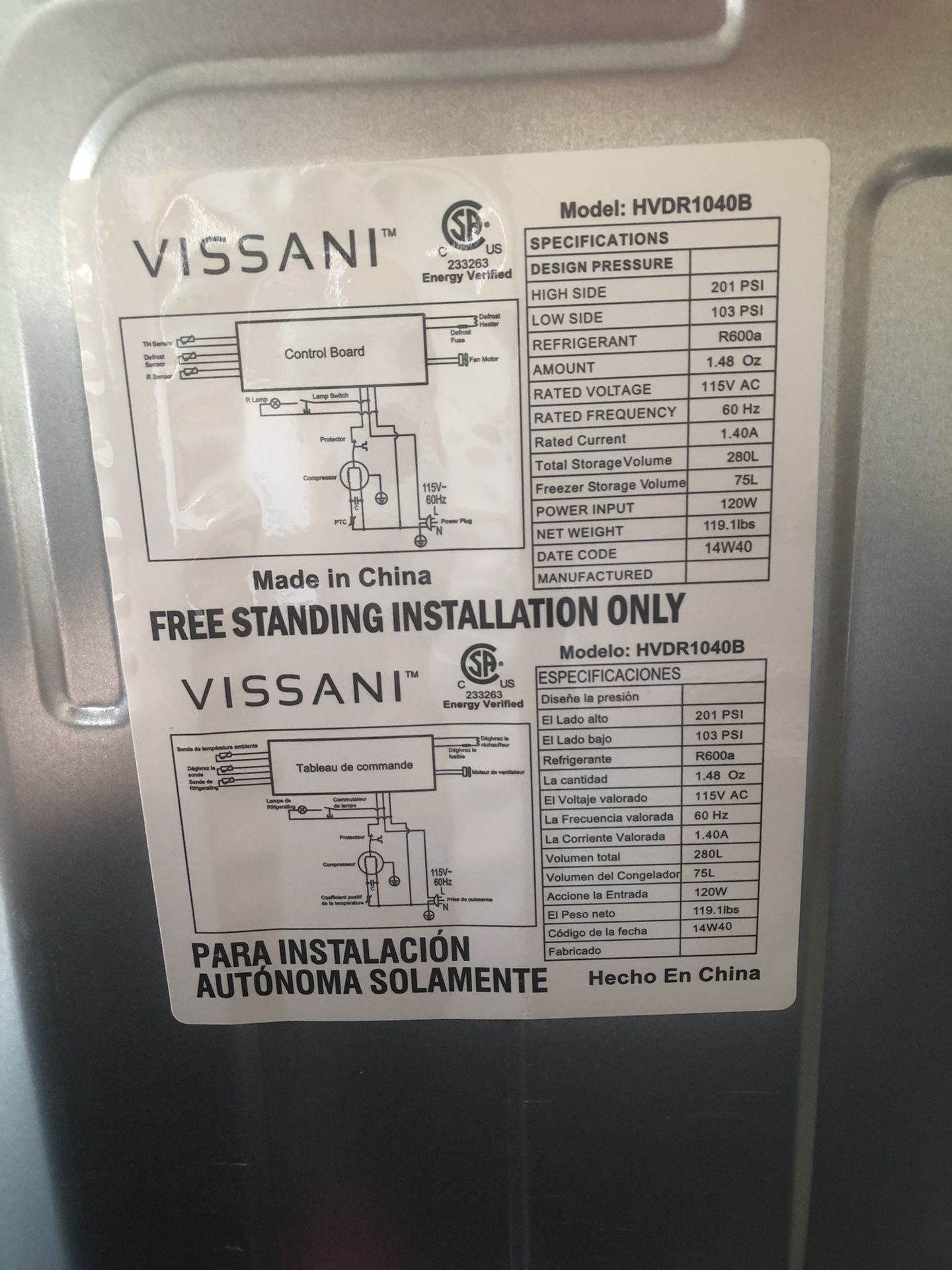 9.9 Cu. Ft Black Vissani Top Freezer Refrigerator for Sale in Glendale ...