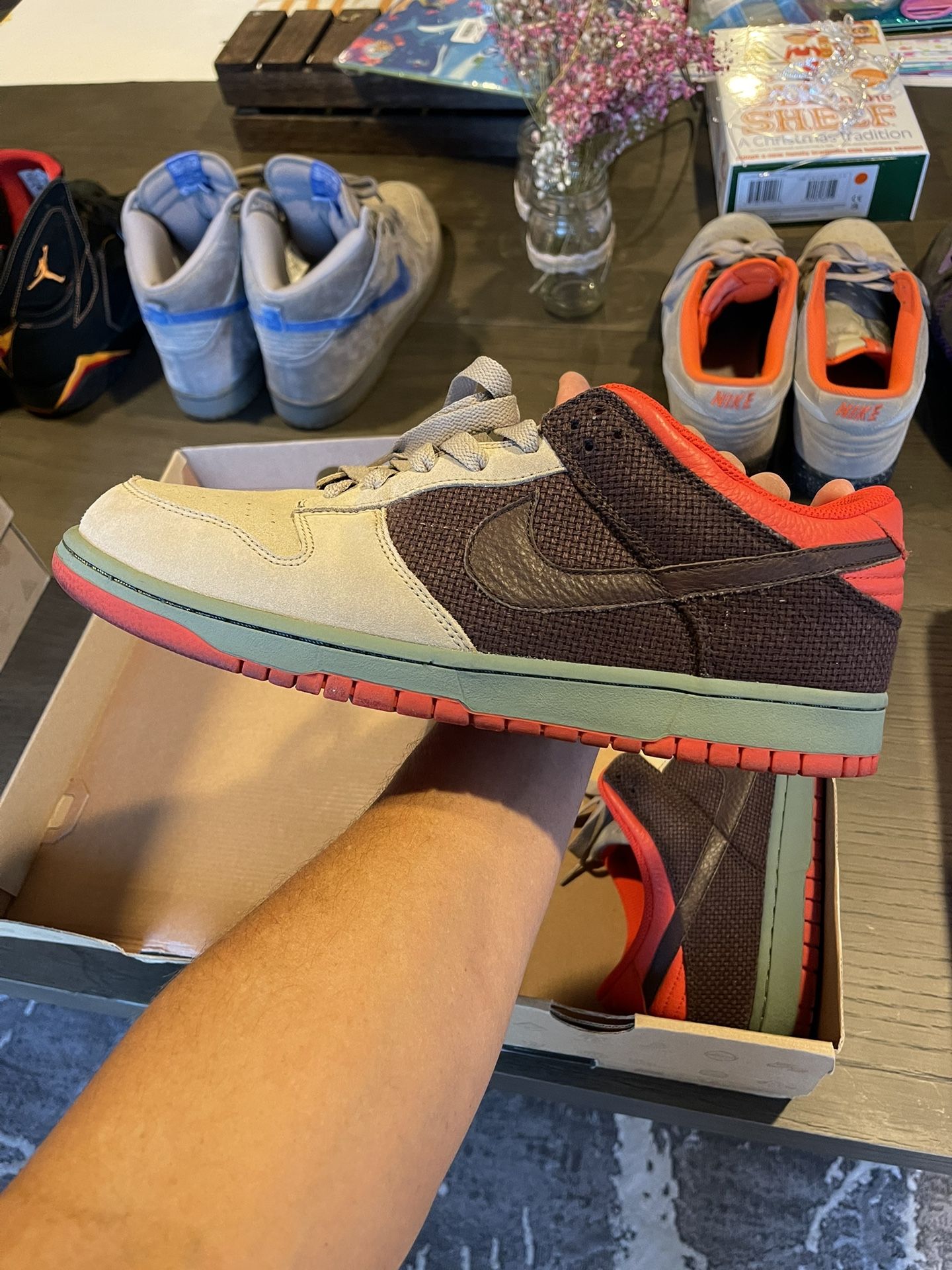 Nike Dunks Mens Size 13 for Sale in Brentwood, CA - OfferUp