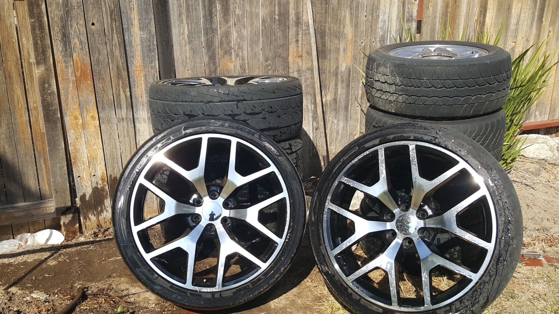 24' rims 6 lugs will fit Chevy GMC for Sale in Pittsburg, CA - OfferUp