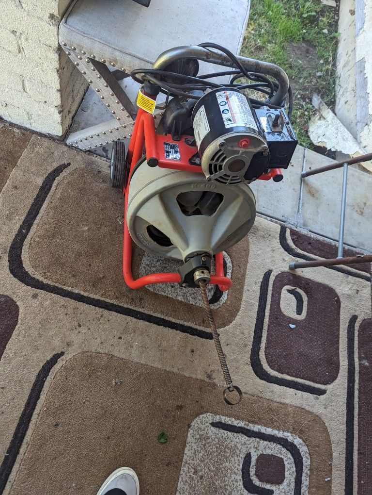 RIDGID K-400 T2 Drain Cleaning Snake Auger - 120V, 6.0 for Sale in San ...