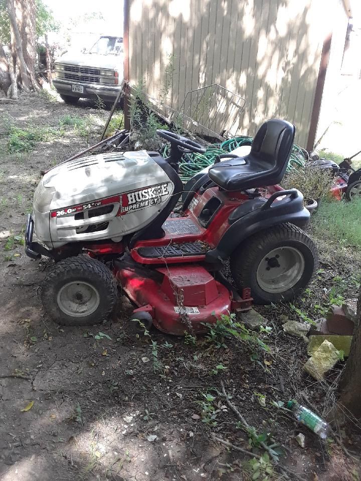 Huskee Tractor for Sale in Waxahachie, TX - OfferUp
