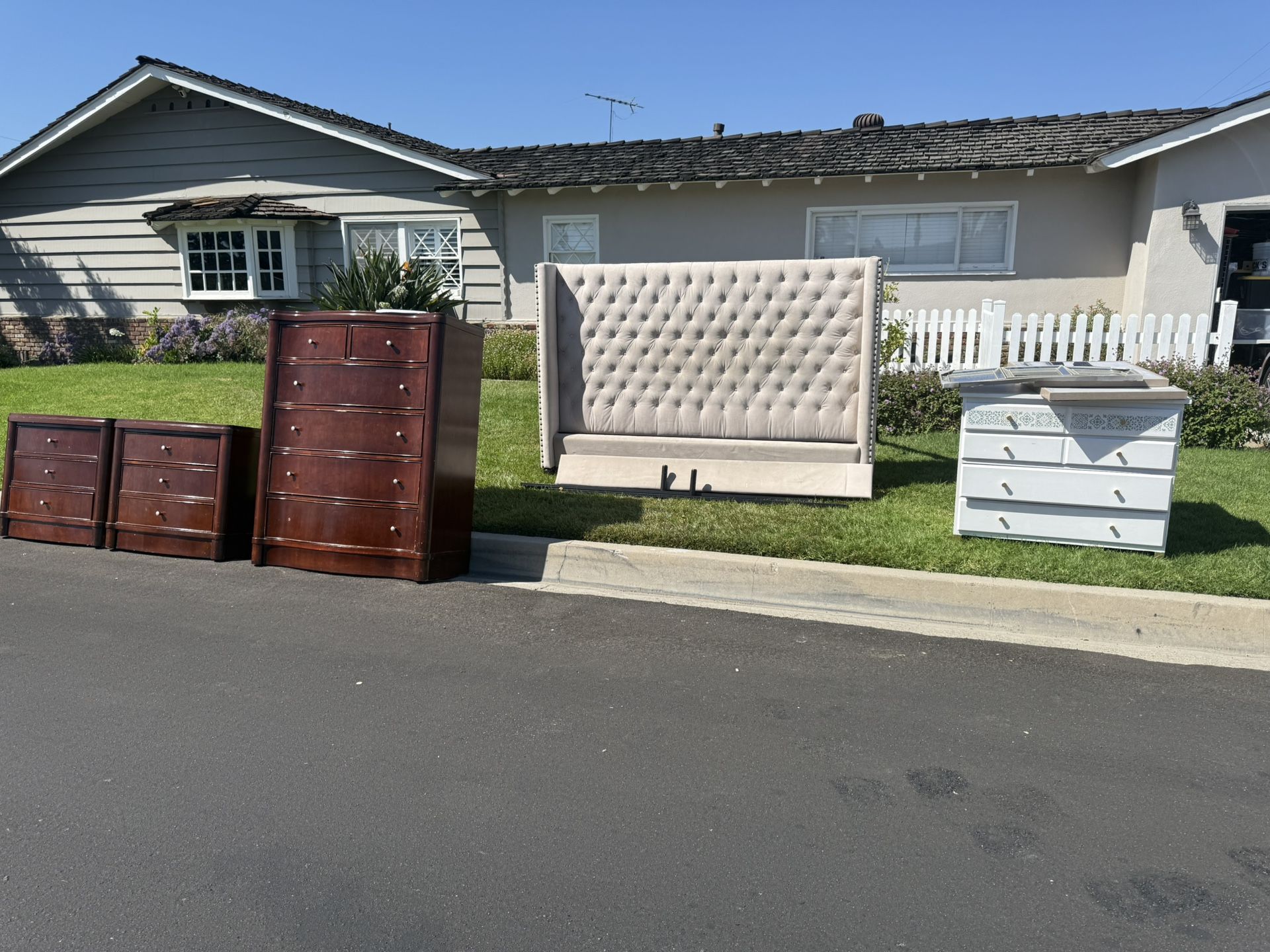 Free / Pick Up Today for Sale in Downey, CA - OfferUp
