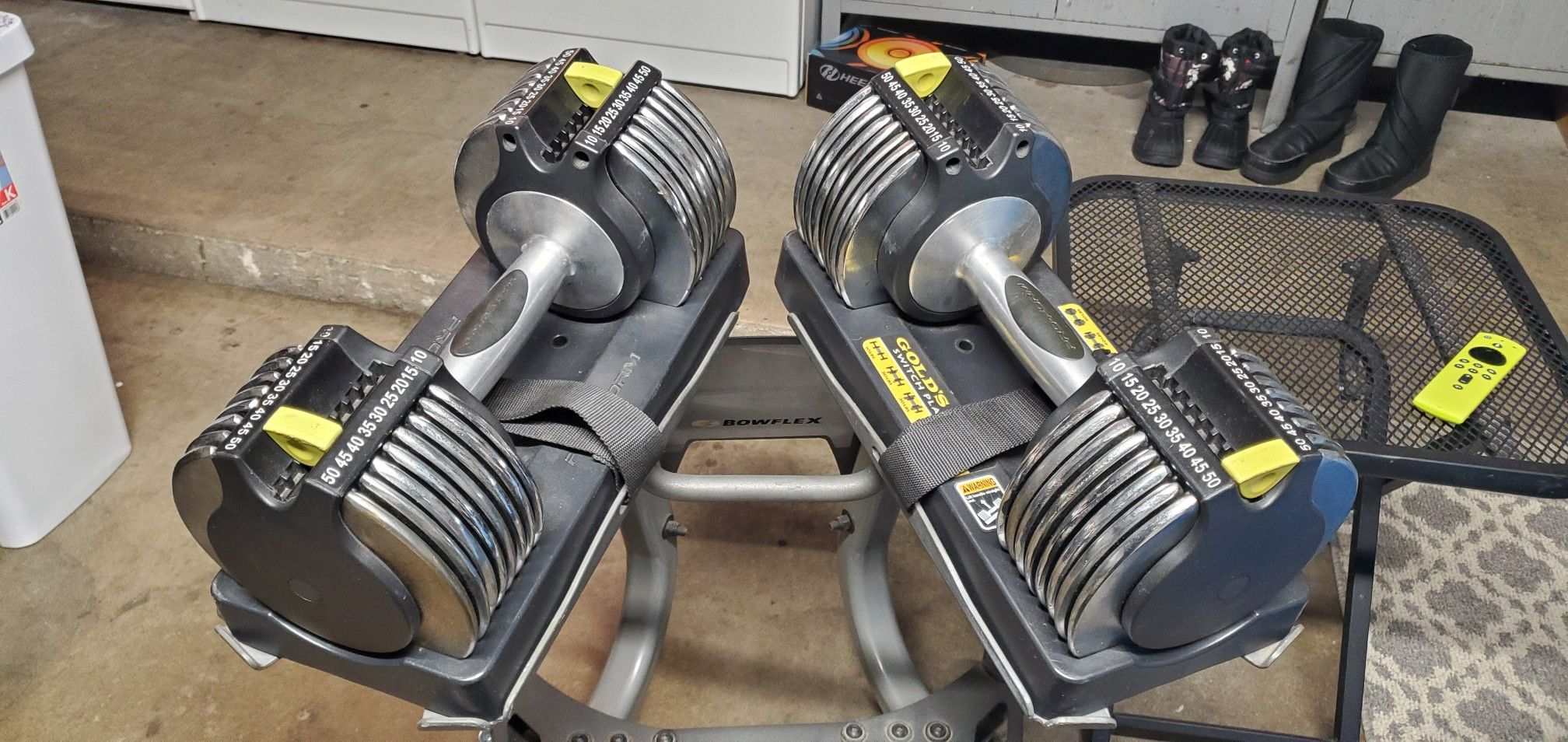 Gold's gym switch plate 100 dumbbells weights for Sale in Anaheim, CA ...