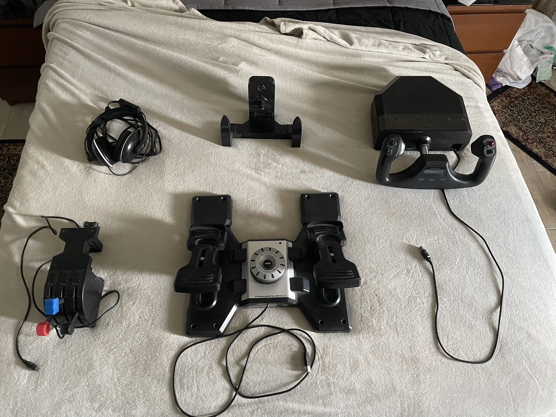 Saitek Flight Simulator for Sale in Orlando, FL - OfferUp