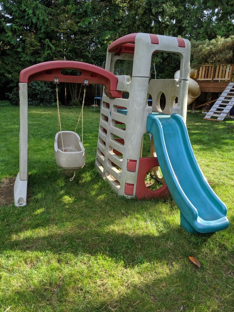 Free step 2 play structure for Sale in Bothell, WA - OfferUp