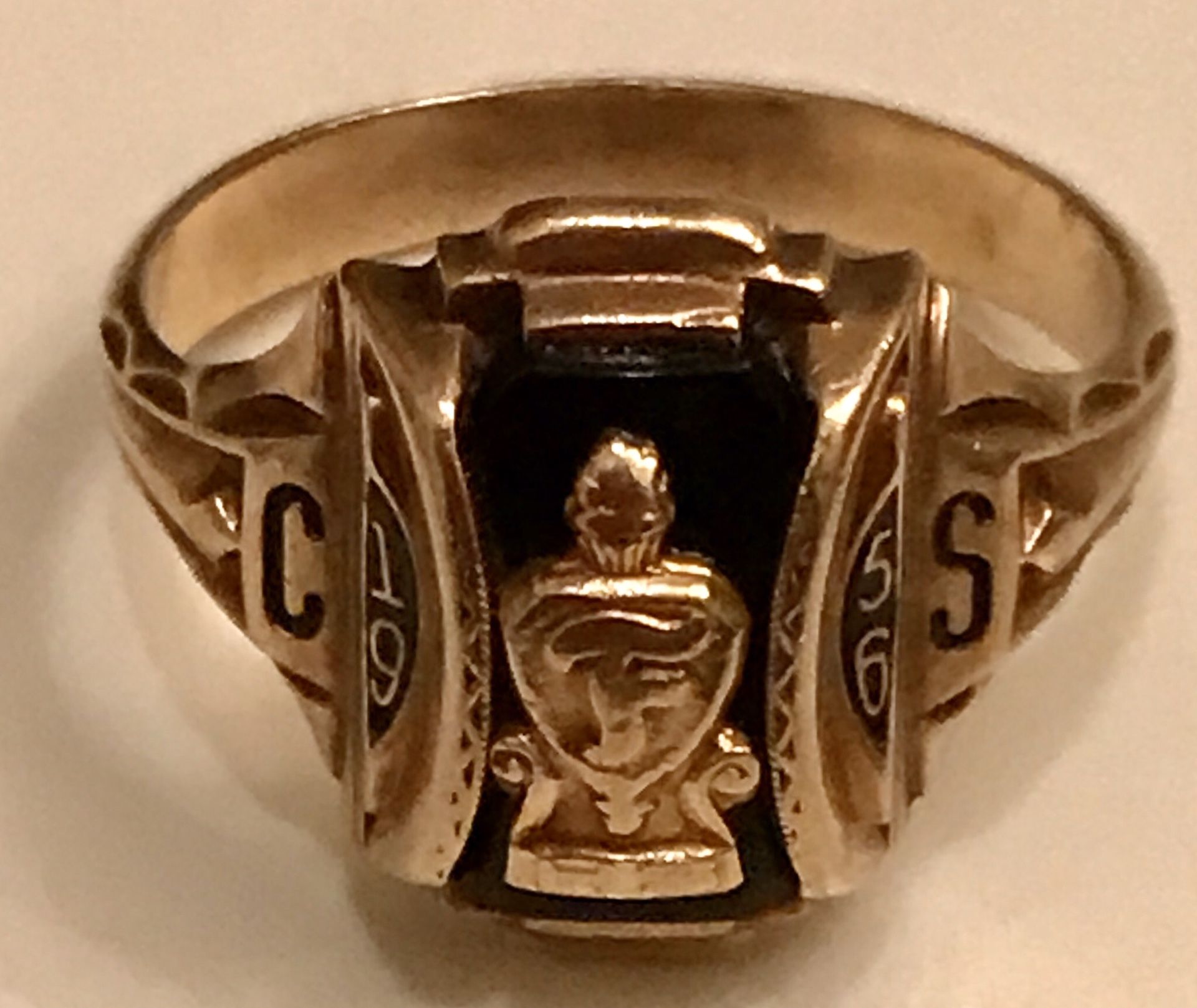 Josten’s 1956 Class Ring 10K Yellow Gold on Onyx for Sale in New Port ...