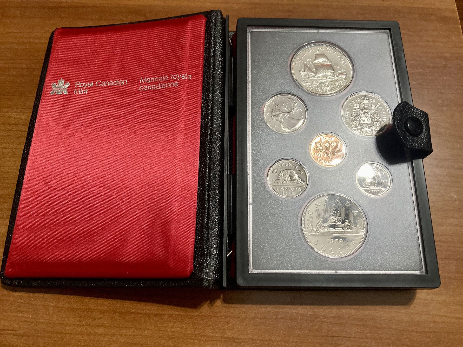 Set Of Proof Canadian Coins In Original Holder And Box. Year 1979. 6 ...