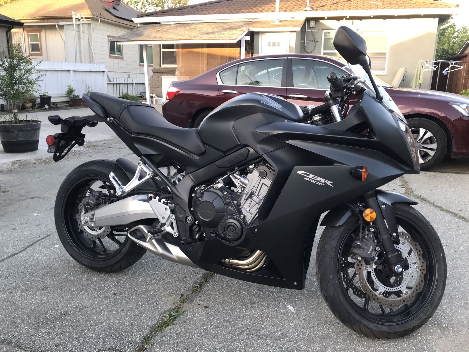 Honda 2014 CBR650F ABS only 400 miles. for Sale in San Jose, CA - OfferUp