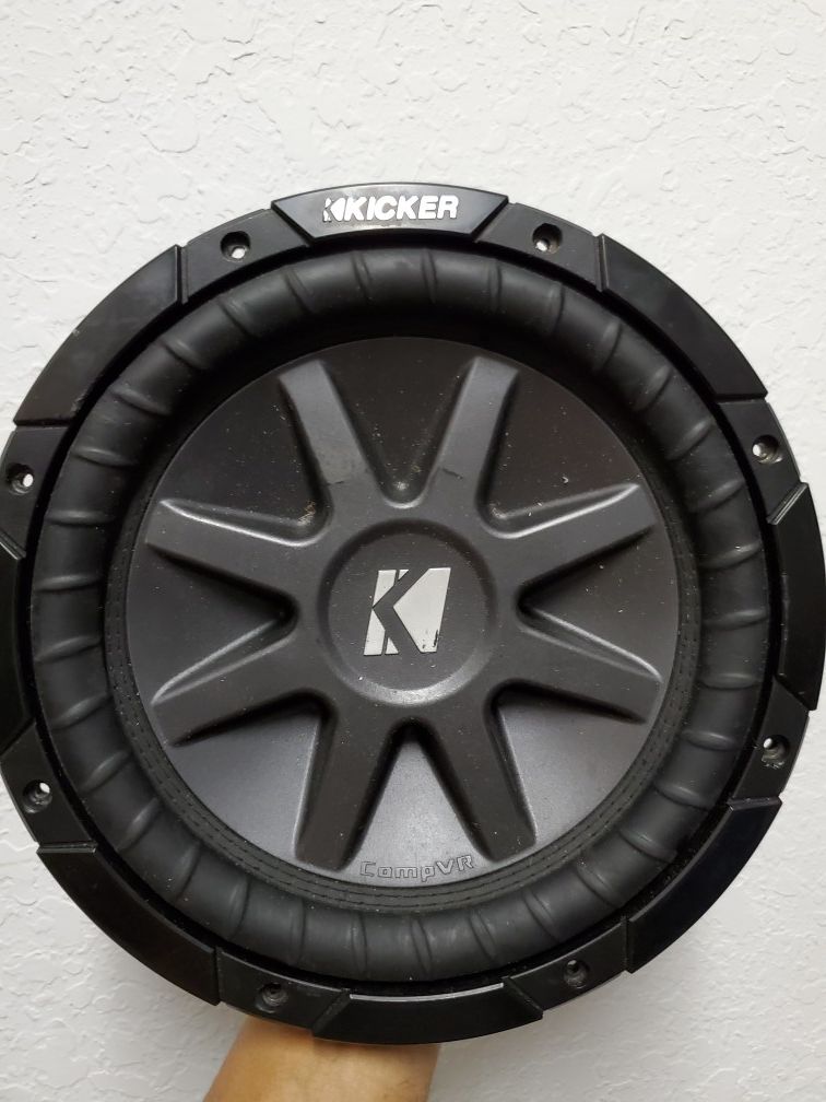 Kicker CVR-10 for Sale in Miami, FL - OfferUp