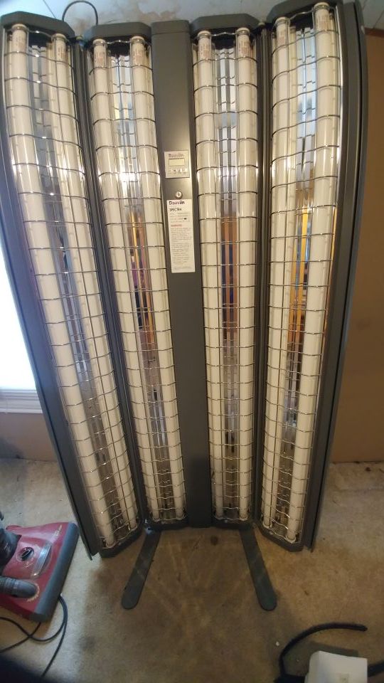 Stand up tanning bed. Daavlin Spectra for Sale in Jacksonville, NC ...