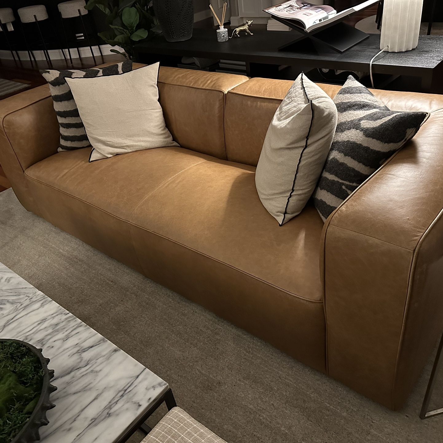 Lenyx leather sofa store