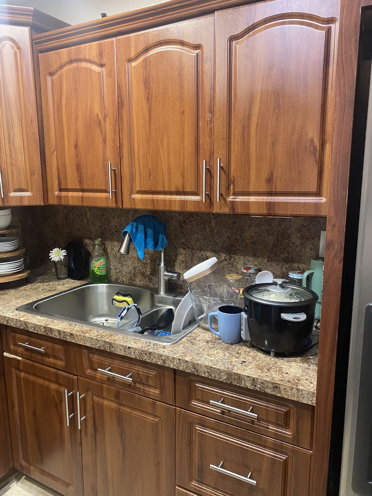 Free Kitchen Cabinets for Sale in Carol City, FL - OfferUp