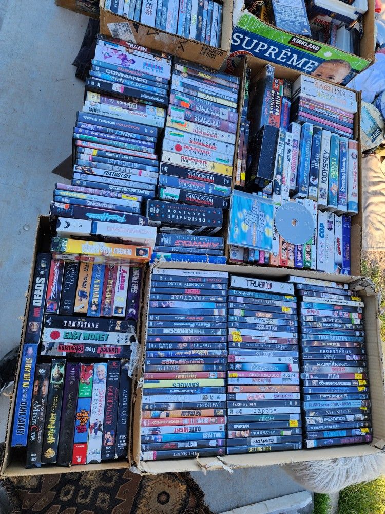 dvds vhs cds records for Sale in Glendale, AZ - OfferUp