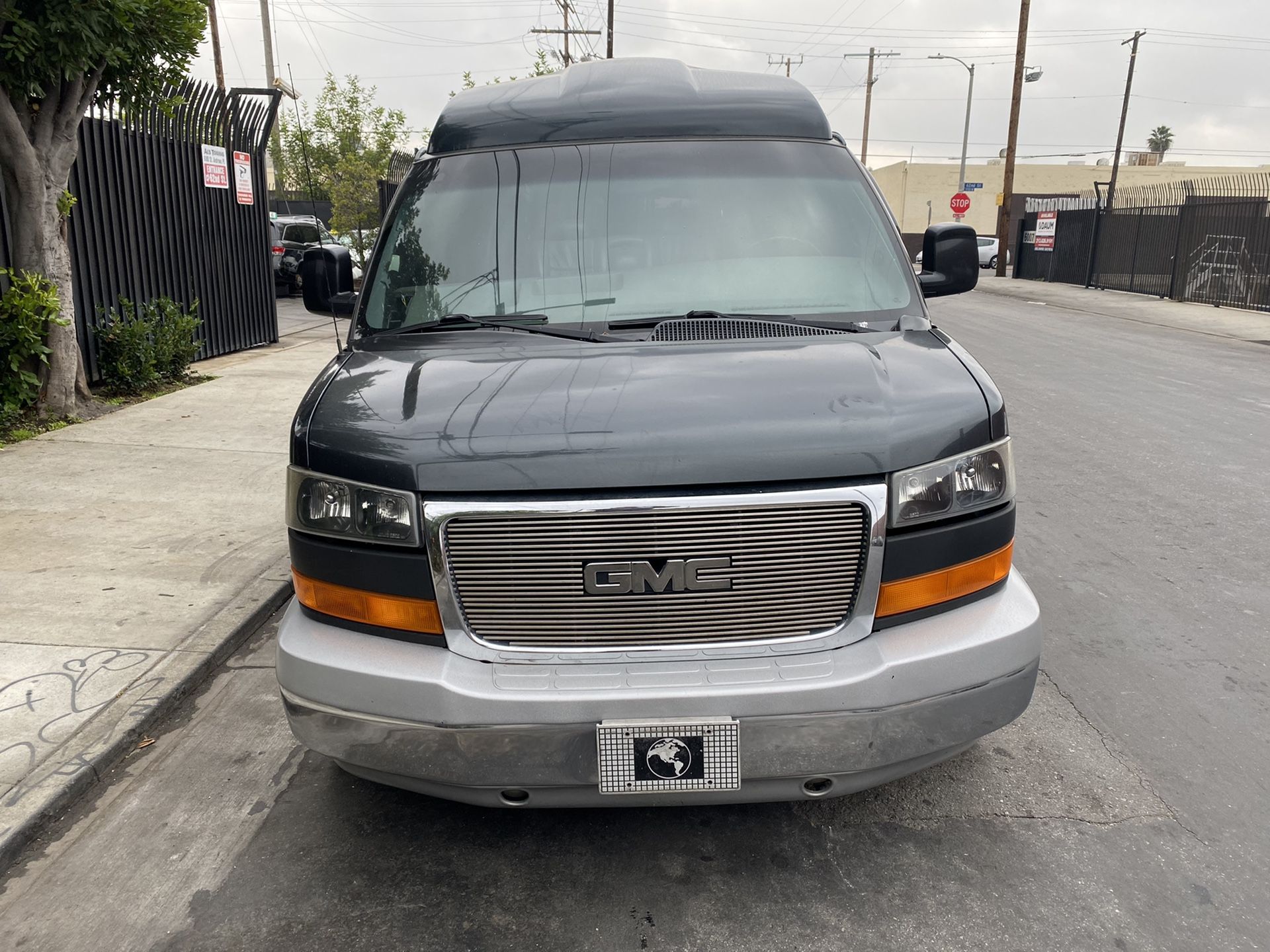 2003 Chevrolet Express for Sale in Lynwood, CA - OfferUp