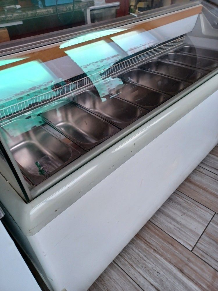 Check freezer for ice cream for Sale in Chicago, IL - OfferUp