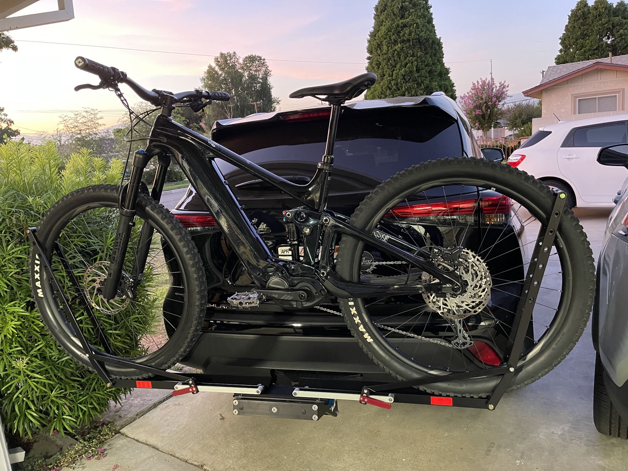 1UP 2" Super Duty Single Bike Rack (E-bike Rated) for Sale in West ...