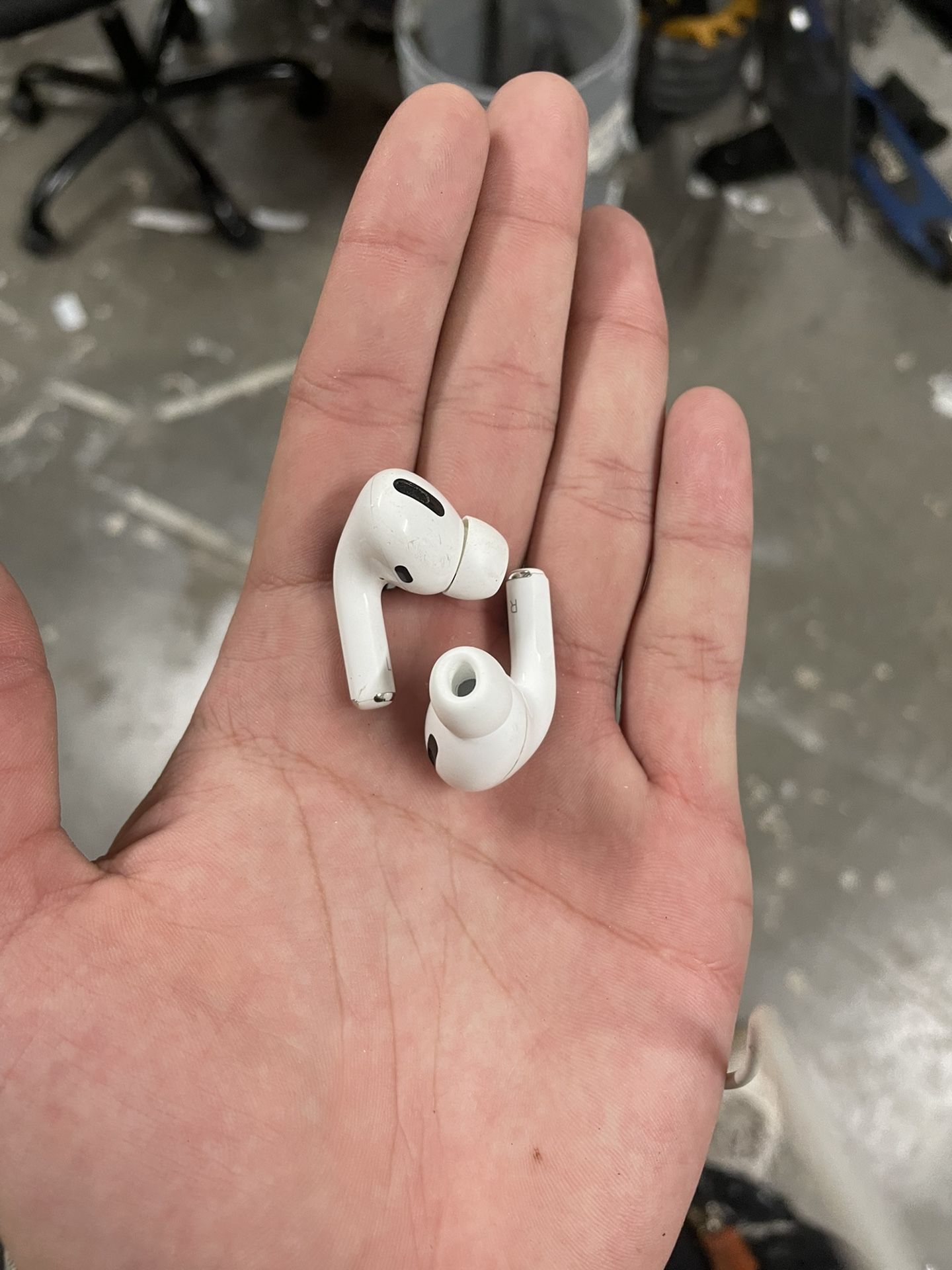 Airpod Pros (read description) for Sale in Tamarac, FL - OfferUp