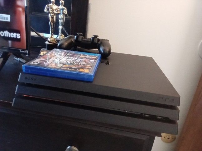 *SALE*Sony Ps4 PRO 1TB. Controller & Grand Theft Auto V Included for ...