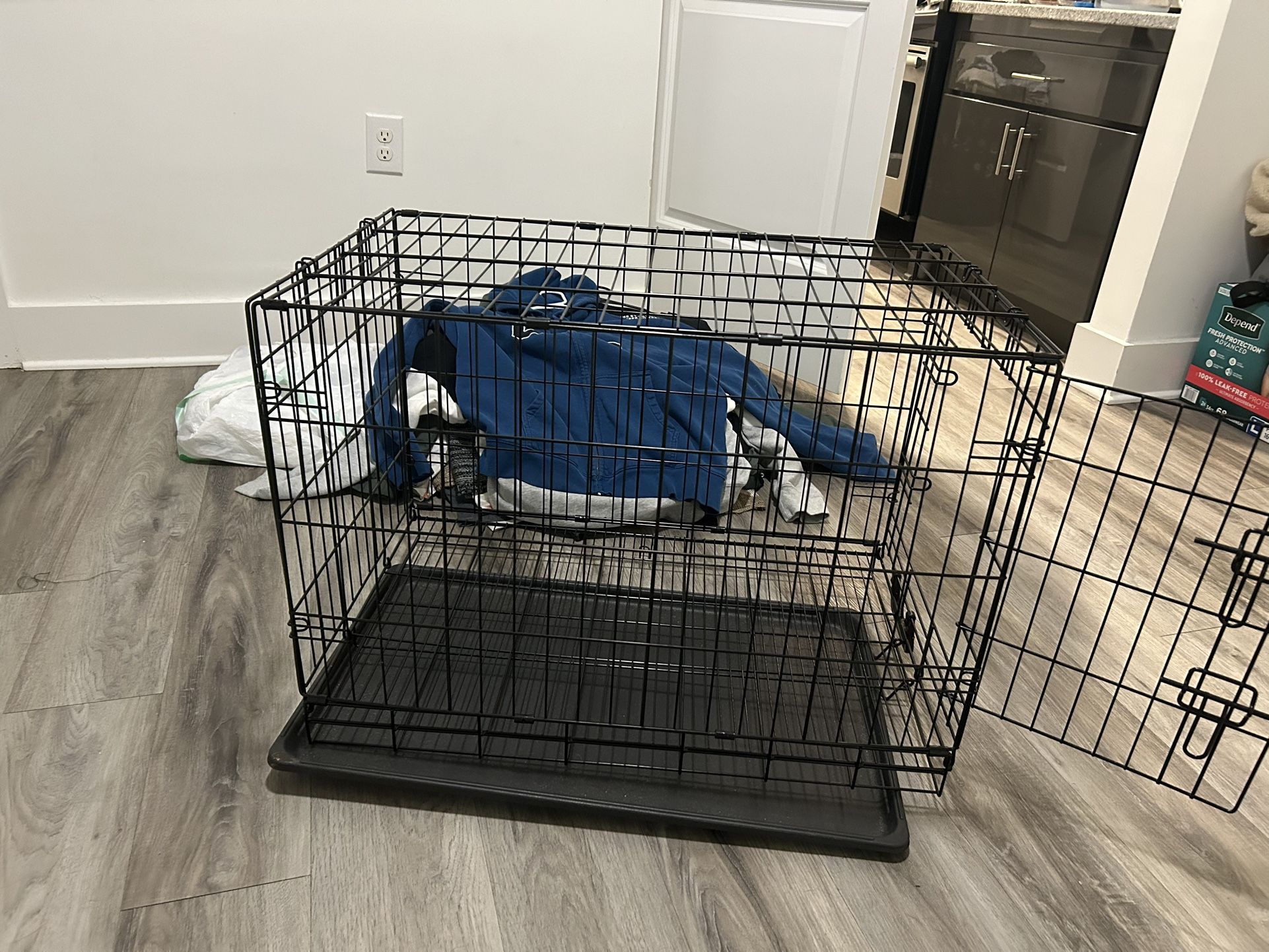 Medium/ Large Dog Cage for Sale in Charlotte, NC - OfferUp