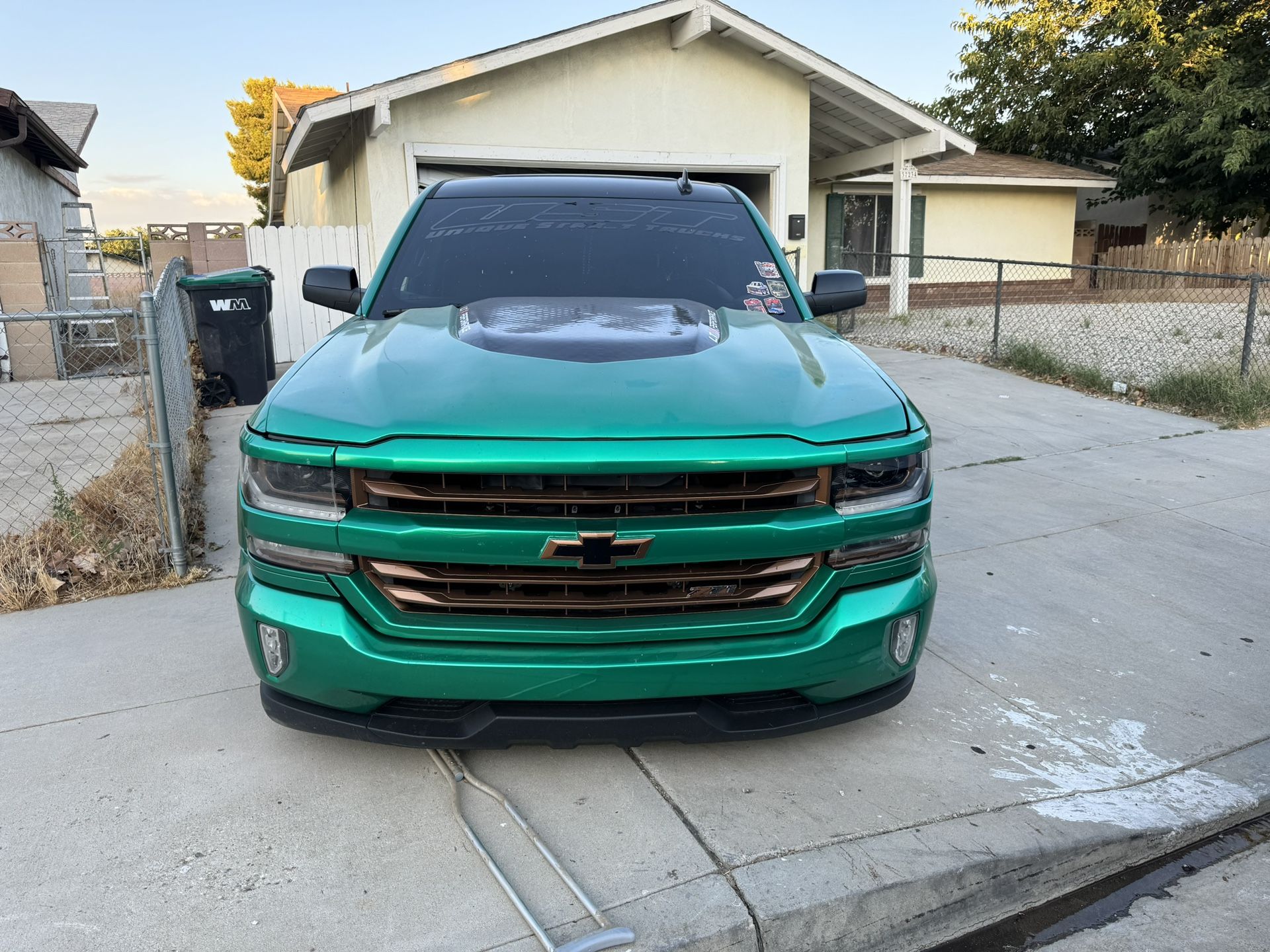 2017 Chevrolet Silverado for Sale in Los Angeles, CA - OfferUp