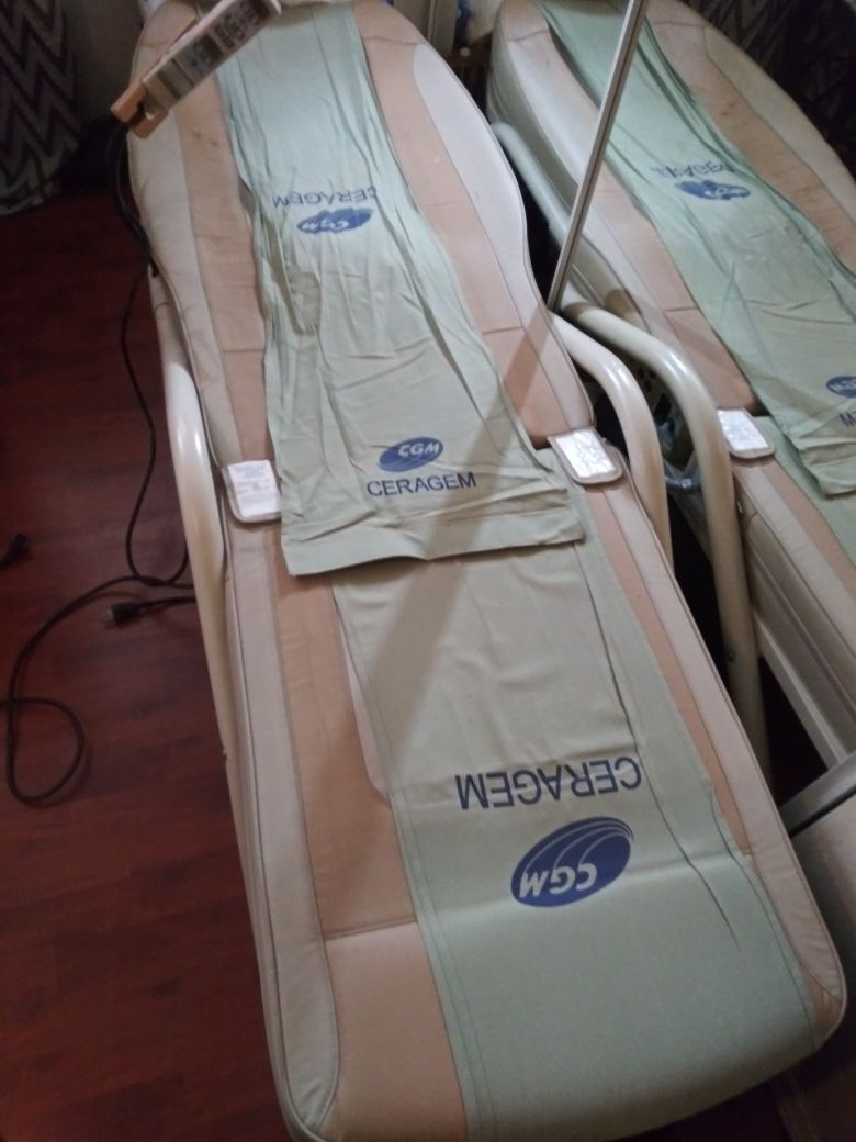 CERAGEM MASTER M3500 Massage Bed for Sale in Walnut, CA - OfferUp