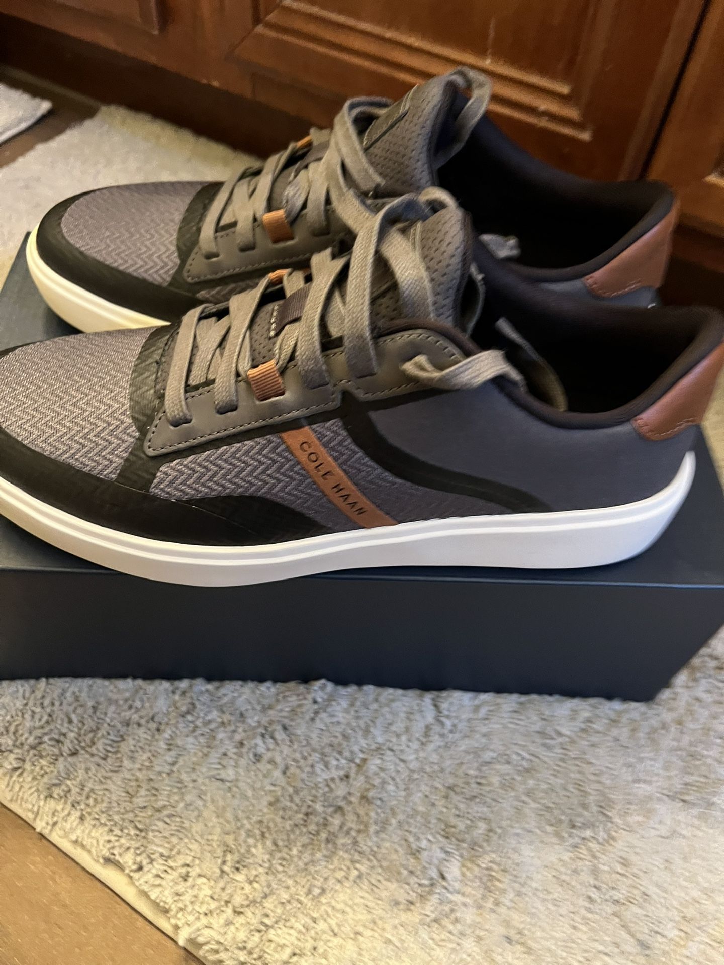 Cole Haan Men’s Shoes 9.5 for Sale in Goodyear, AZ - OfferUp