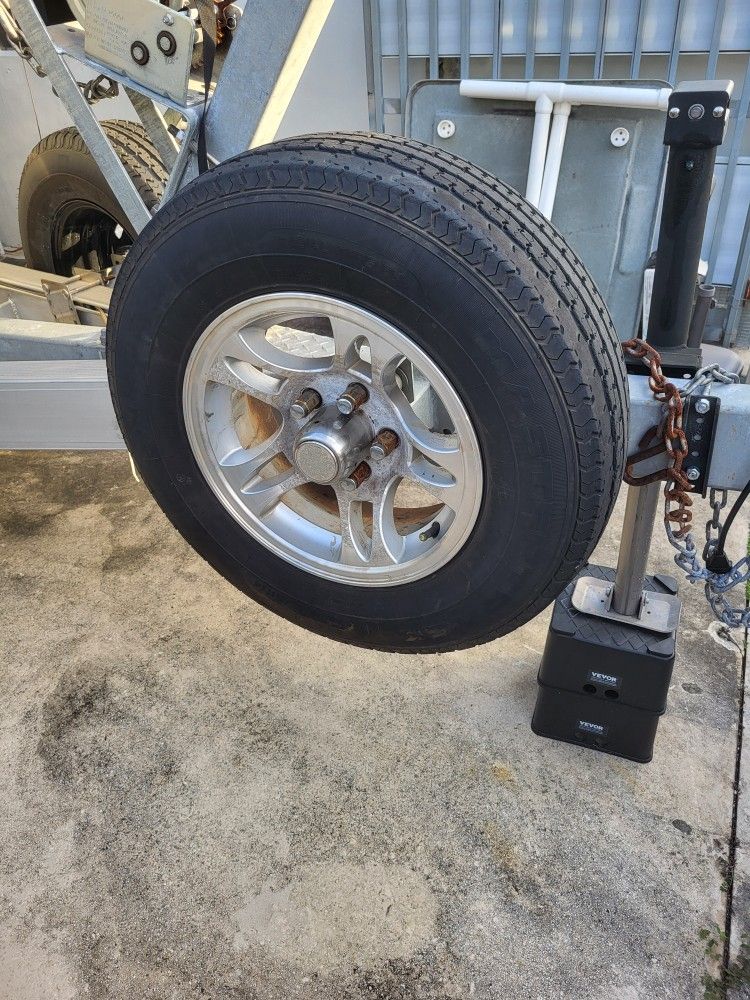 Custom Trailer Rims And Tires for Sale in Miami, FL - OfferUp