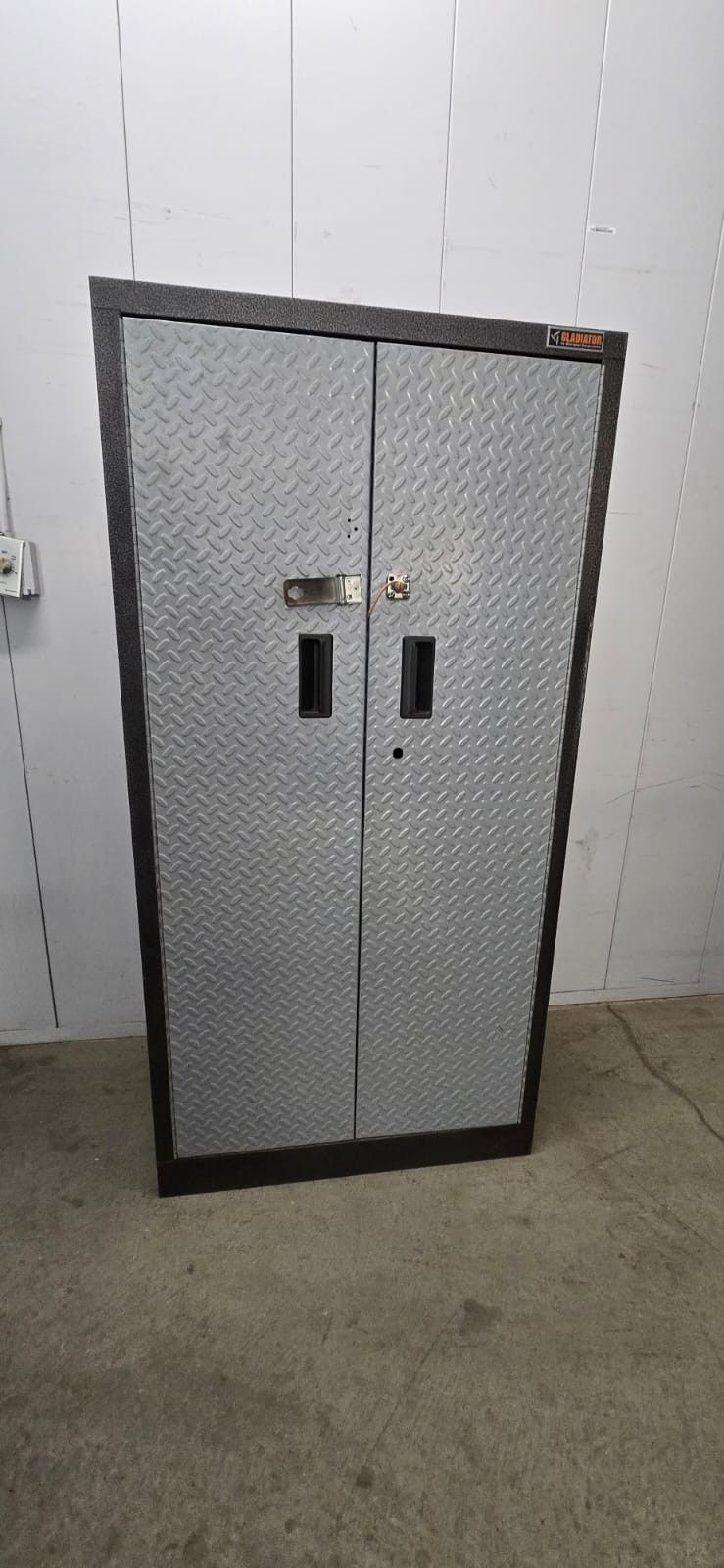 Gladiator Tool Storage Cabinet for Sale in Chula Vista, CA - OfferUp
