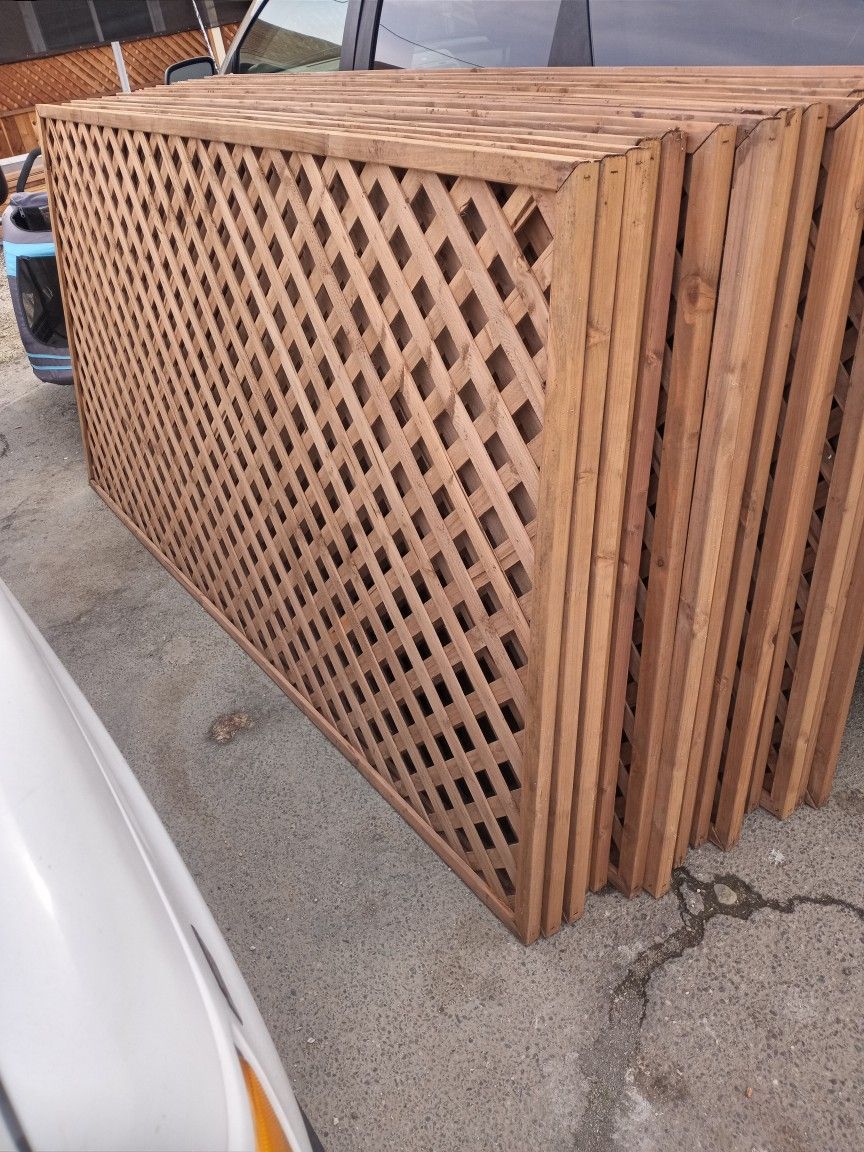 FRAMED LATTICE 4X8 / 1X8 / GOTHIC FENCE for Sale in Garden Valley, CA ...