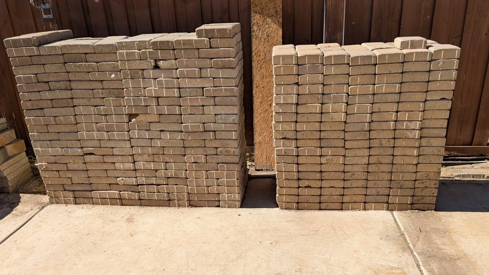 Used Pavers / Adoquines Para Patio Usados for Sale in San Jacinto, CA ...