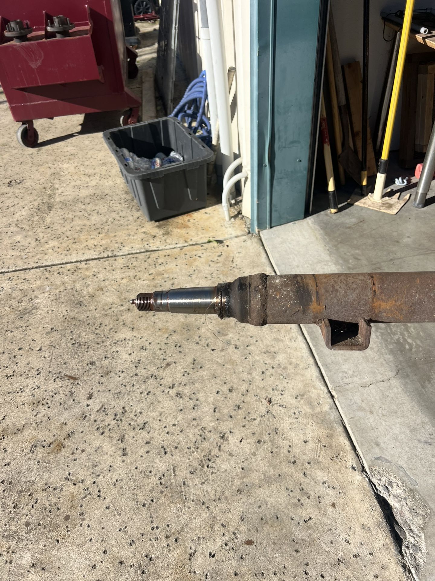 Trailer Axel 3500 Pounds for Sale in Tracy, CA - OfferUp