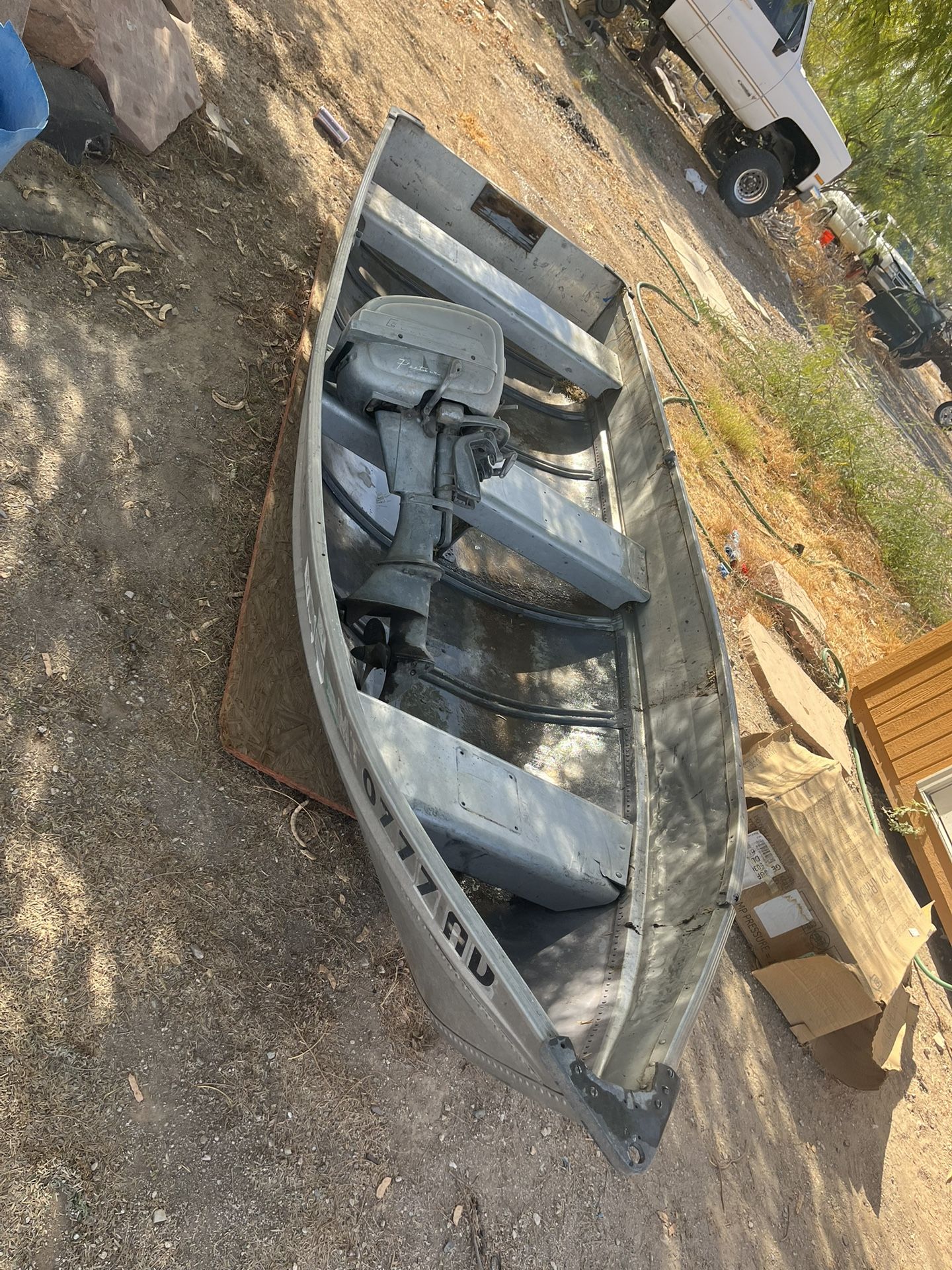 12ft Aluminum Boat for Sale in Buckeye, AZ - OfferUp