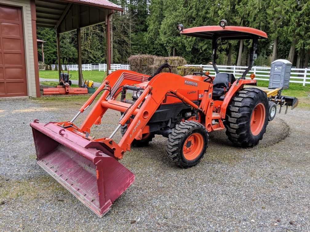 Kubota L4400 tractor for Sale in Carnation, WA - OfferUp