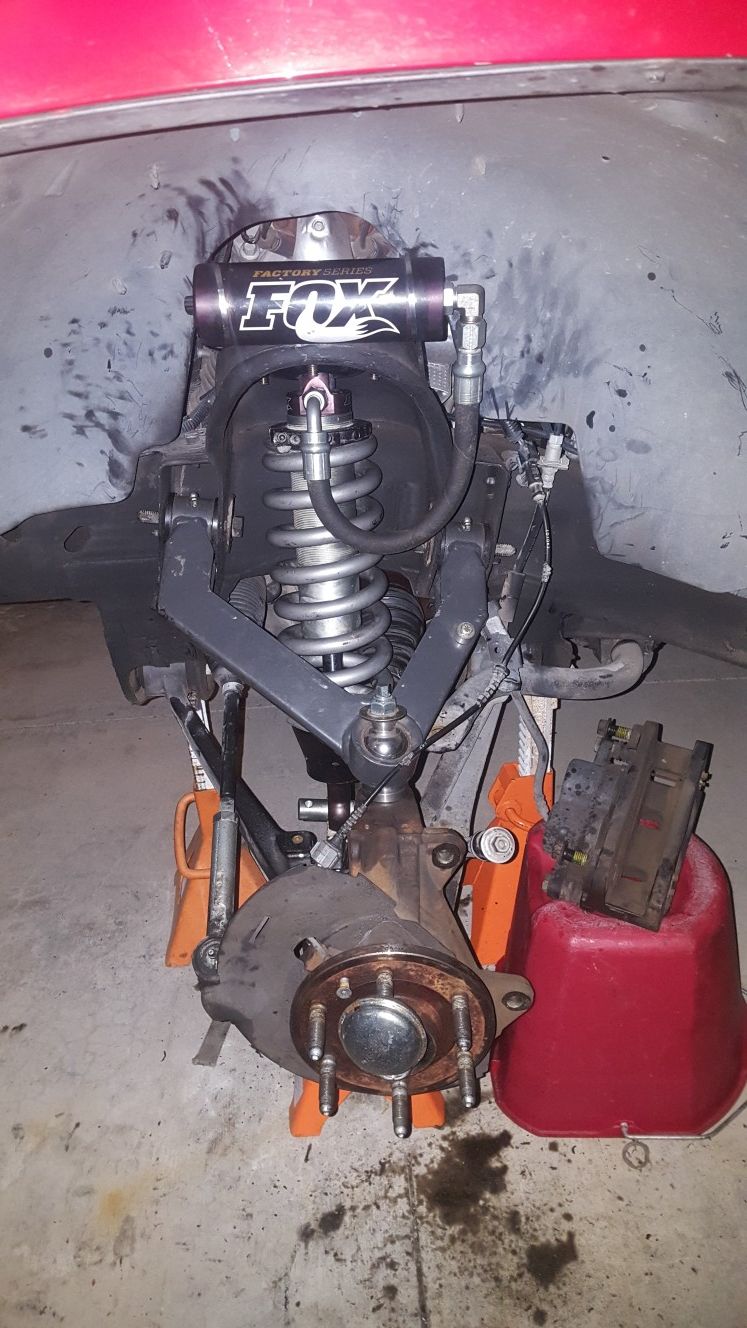 Chevy Silverado mid travel kit for Sale in Lake Elsinore, CA - OfferUp