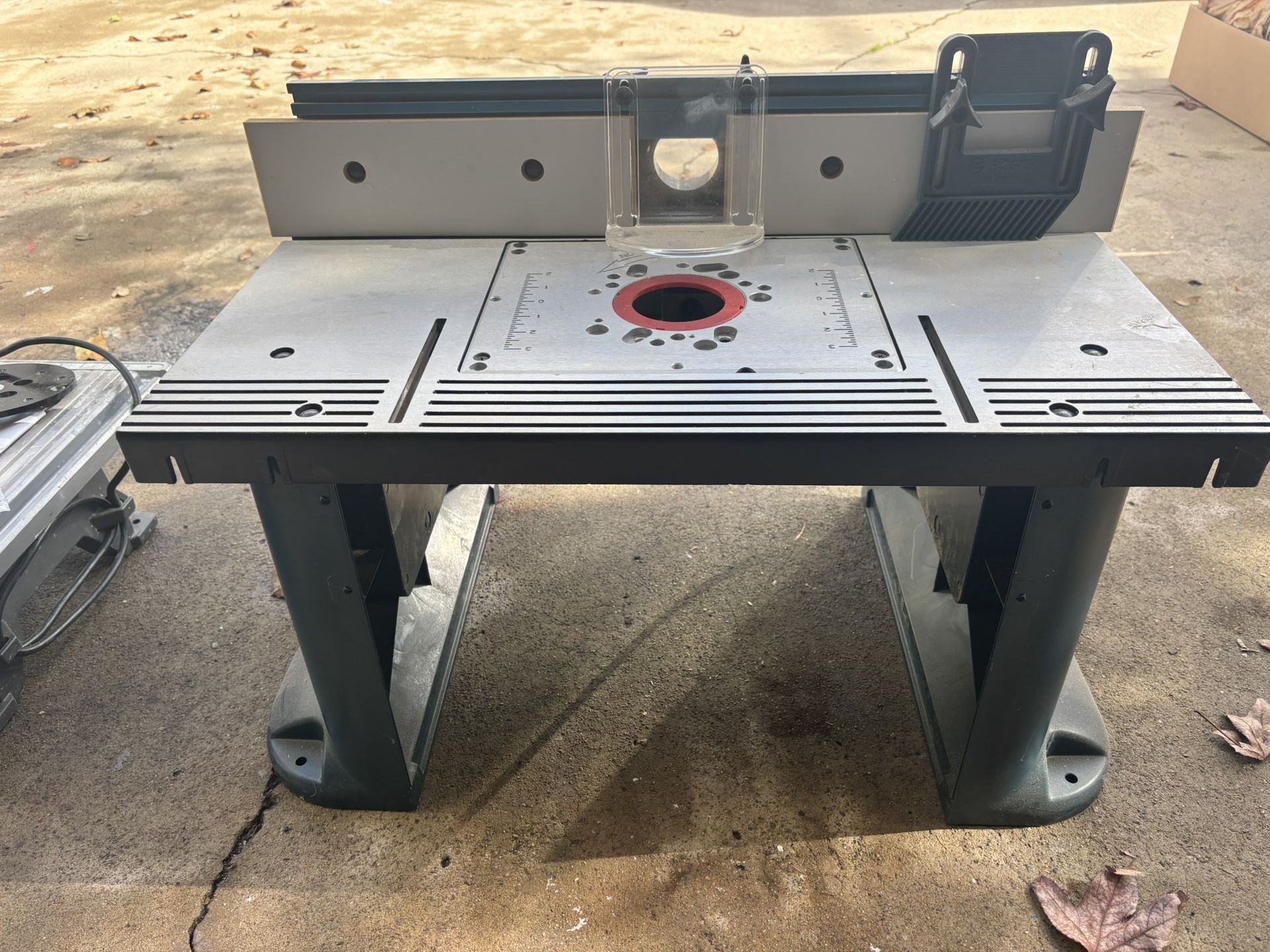 Bosch Router + table for Sale in San Diego, CA - OfferUp