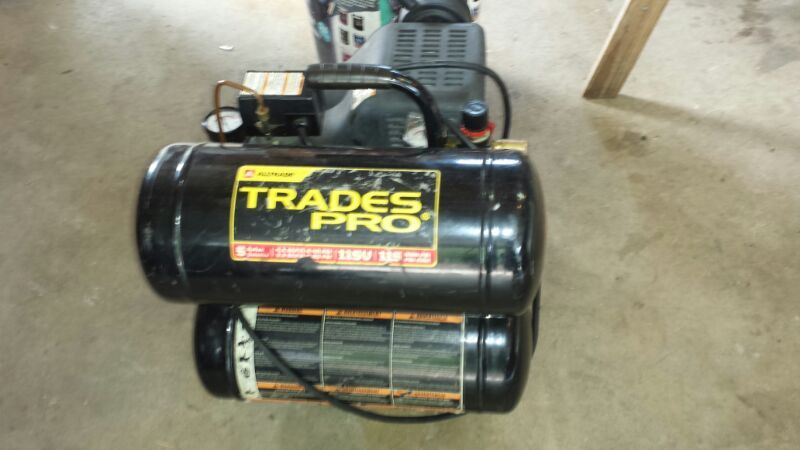 Trades pro air compressor for Sale in Oak Lawn, IL - OfferUp